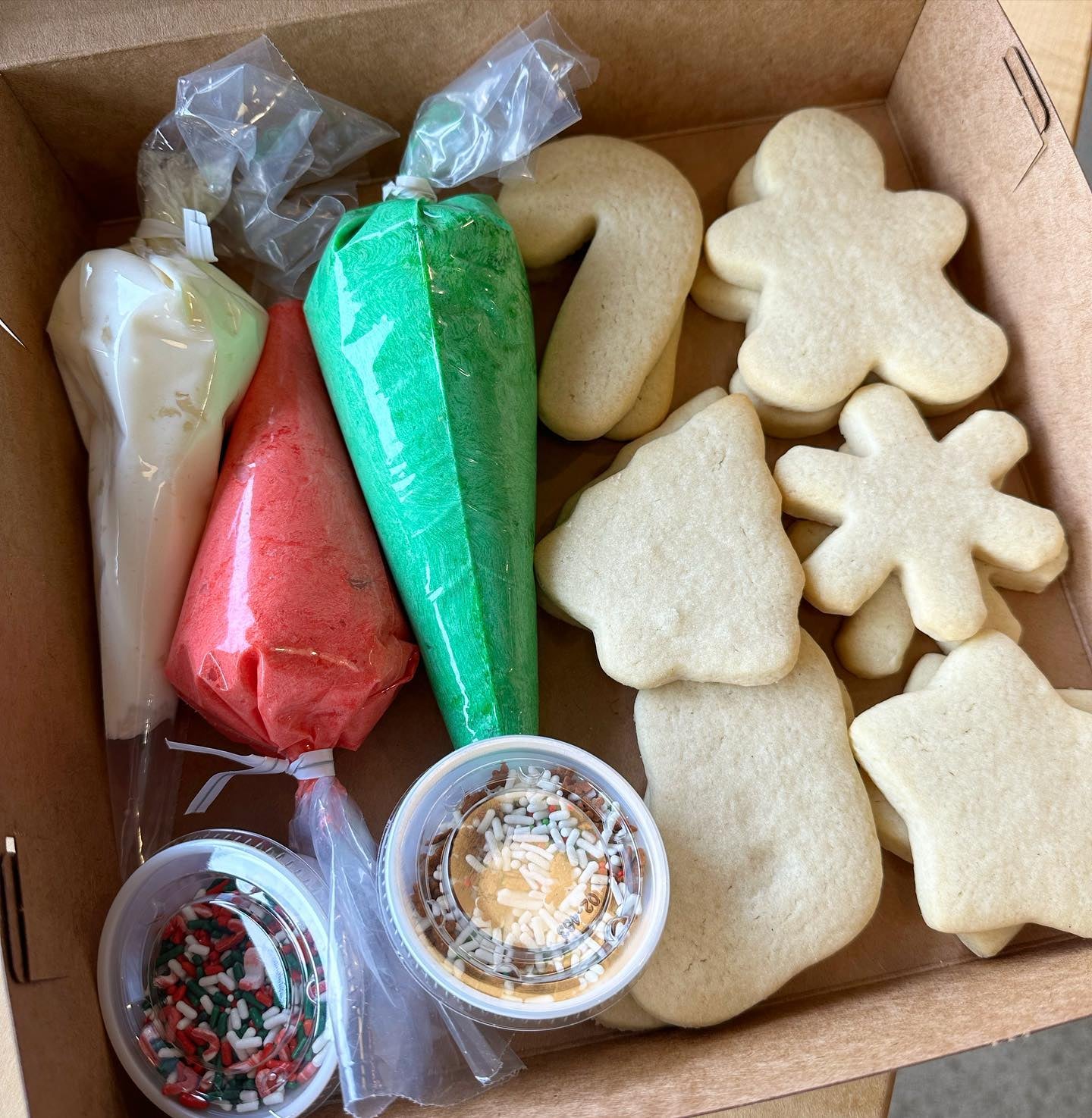 Holiday: Cookie Decorating Kit | Sara's Sweets